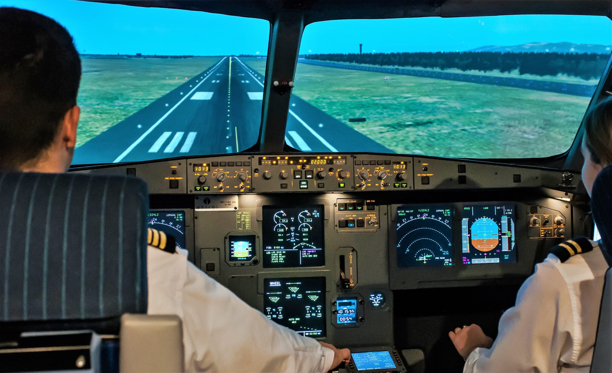 The only flight school with an Airbus A320 simulator in Mallorca ...